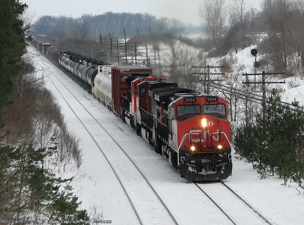 CN 2554 east at Mile 5.8 Strathroy Sub.